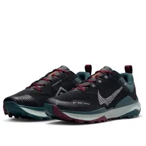 Nike Wildhorse Sneakers - Black/deep Jungle/night Maroon