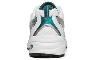 NEW BALANCE 530 Sneakers - White/green