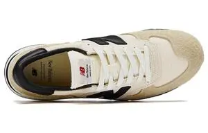 NEW BALANCE Teddy Santis X 990v1 Made In Usa Sneakers - Creamyellow
