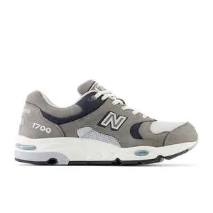 NEW BALANCE 1700 Sneakers - Gray