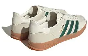 Adidas Gazelle Sneakers - White/cream