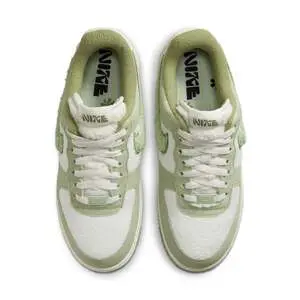 Nike Force 1 '07 Lx "fleece Honeydew" Sneakers - Green