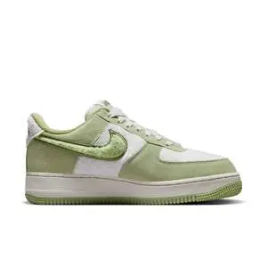Nike Force 1 '07 Lx "fleece Honeydew" Sneakers - Green