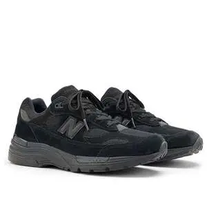 NEW BALANCE 992 Sneakers - Black