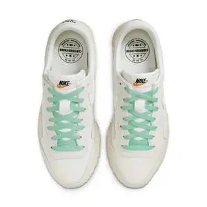 Nike Pegasus 83 Premium Sneakers - White/green