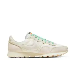 Nike Pegasus 83 Premium Sneakers - White/green
