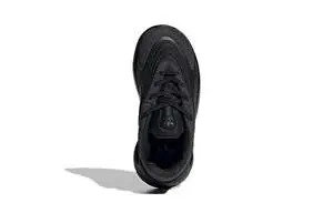 Adidas Ozelia El C Low Top Sneakers