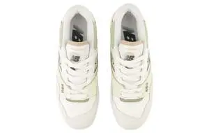 NEW BALANCE 550 Sk Lace-up Sneakers - Beige/white
