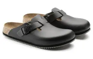 BIRKENSTOCK Boston Super Grip Clogs - Black