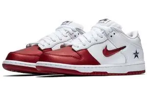 Nike X Supreme Sb Dunk Low Varsity Red