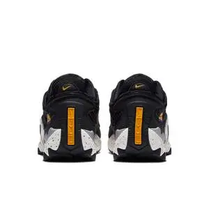 Nike Air Skarn "university Gold" Sneakers - Black