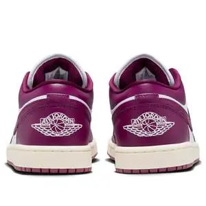 JORDAN 1 Low Lx Sneakers - White/fireberry/sail