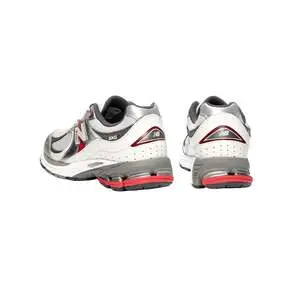 NEW BALANCE 2002r "silver Metallic Team Red - White/gray/red
