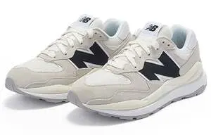 NEW BALANCE 57/40 "sea Salt" Lace-up Sneakers - Grey/white