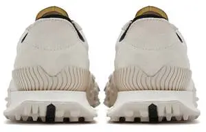 NEW BALANCE Xc-72 Low Top Sneakers - Creamy
