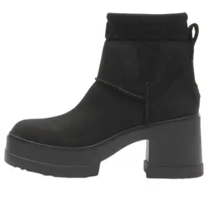 UGG Moxy Chelsea Boot - Black