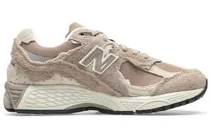 NEW BALANCE 2002r Protection Pack Driftwood Sneakers - Light Khaki