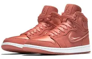 JORDAN 1 Retro High High Top Sneakers - Sunblush/white-metallic Gold