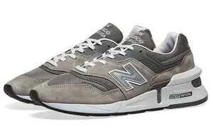 NEW BALANCE 997 "day 2019 Encap Reveal" Sneakers - Grey