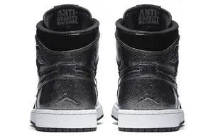 JORDAN Air 1 Retro High "black Patent - Black/white