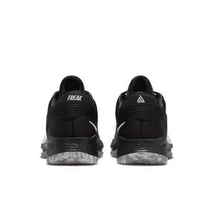 Nike Zoom Freak 4 Basketball Sneakers - Black/white