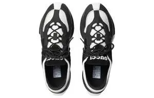 Gucci Run Sneaker In Black Suede - Black/white