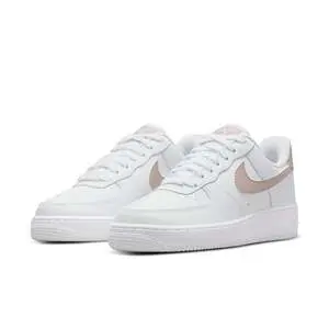 Nike Force 1 '07 Low Top Sneakers