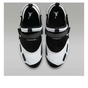 JORDAN Trunner Lx Sneakers - Black/white