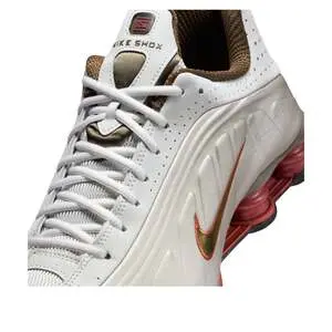Nike Shox R4 Sneakers - White/red/grey