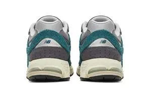 NEW BALANCE 2002r Casual Shoes - Grey/green
