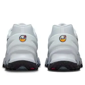 Nike Max Dn8 Sneakers - White/black