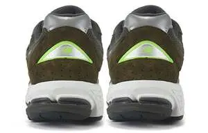 NEW BALANCE 2002r Sneakers - Army Green