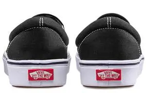 VANS Classic Slip-on Comfycush Sneakers - Black