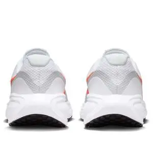 Nike Revolution Sneakers - White/pure Platinum/black
