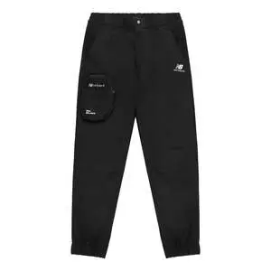 NEW BALANCE Cargo Joggers Asia Sizing - Black