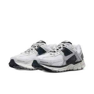 Nike Zoom Vomero Sneakers - White/armory Navy/sail