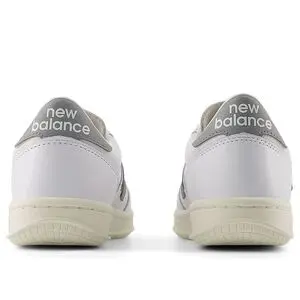 NEW BALANCE T500 Sneakers - White/grey