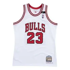 Mitchell & Ness Chicago Bulls Michael Jordan 1991-1992 Retro Jersey - White/red