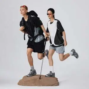 NEW BALANCE Vest With Mesh Pocket - Black