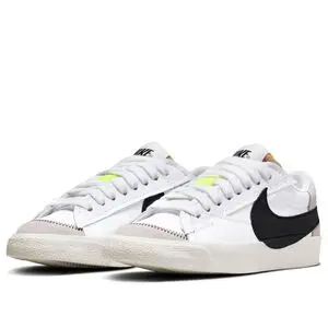 Nike Blazer Low Jumbo Sneakers