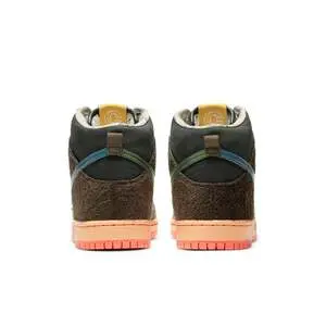 Nike X Concepts Sb Dunk High Pro Skateboard Sneakers - Brown/green
