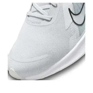 Nike Quest 5 Athletic Sneakers - White/grey/blue