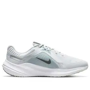 Nike Quest 5 Athletic Sneakers - White/grey/blue
