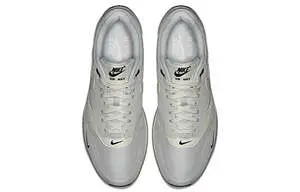 Nike Max 1 "pure Platinum" Athletic Sneakers - Black/white/grey