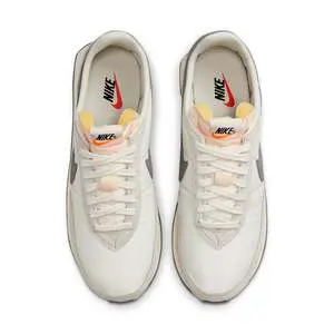 Nike Waffle Trainer 2 Se - White/light/