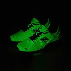 NEW BALANCE Randomevent Unik 2002r Low Top Sneakers