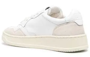 AUTRY Medalist Low Top Sneakers - White/suede