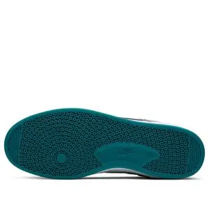 Nike Alleyoop Sb Low Top Sneakers - Grey/green