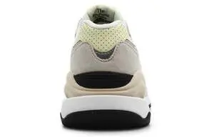 NEW BALANCE 57/40 "gold Aspen" Low Top Sneakers - Grey