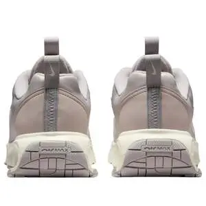 Nike Max Intrlk Lite Sneakers - Platinum/violet/sail